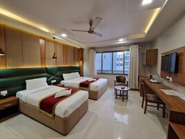 Superior Deluxe Luxury Room | Cofres nos quartos, Wi-Fi de cortesia, roupa de cama