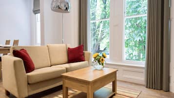 Apartamento superior, 1 quarto | 1 quarto, roupas de cama de algodão egípcio, roupas de cama premium