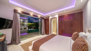 Villa, 3 quartos, piscina privativa | 3 quartos, minibar, cofre no quarto, secretária