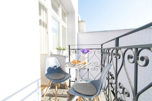 Apartamento, 2 quartos, cozinha | Sacada