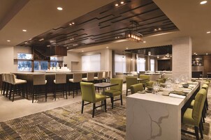 Pequenos-almoços, almoços e jantares servidos 