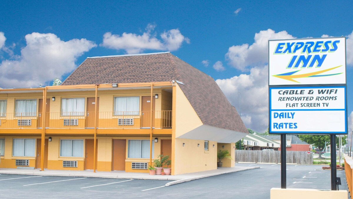 Express Inn Newport News Reviews, Deals & Photos 2024 - Expedia