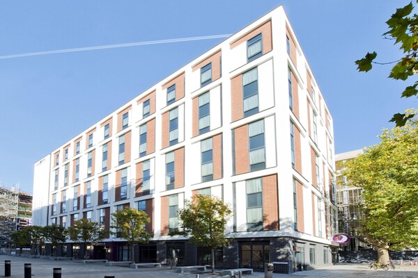 Premier Inn Bristol City Centre - Finzels Reach - Bristol