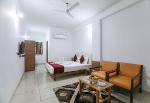 Quarto Duplo Deluxe, 1 cama de casal | Secretária, camas desdobráveis, Wi-fi grátis 