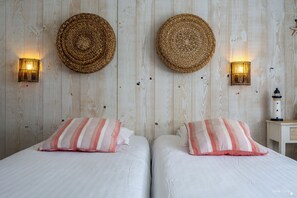 Quarto duplo, vista para o oceano | 1 quarto, cortinas blackout, ferros/tábuas de passar roupa