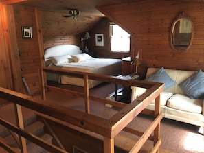 Quarto, 1 cama king-size | Secretária, Wi-fi grátis, roupa de cama fornecida 