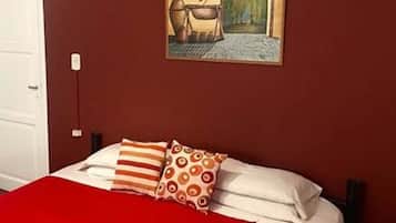 Cofre no quarto, quartos insonorizados, ferro/tábua de engomar