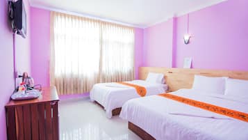 Quarto Twin | Minibar, secretária, Wi-fi grátis