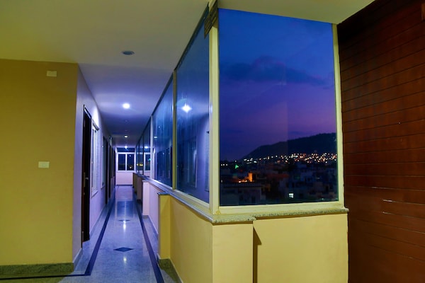 Hotel Royal Palm - A Budget Hotel In Udaipur - Udaipur