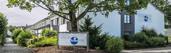 Hotel Am Krone Park - Maisach
