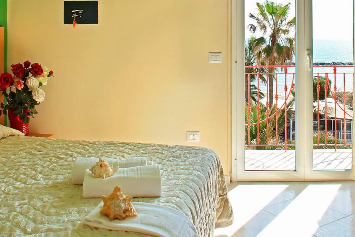 Quarto Individual | Secretária, cortinas/cortinados opacos, Wi-fi grátis