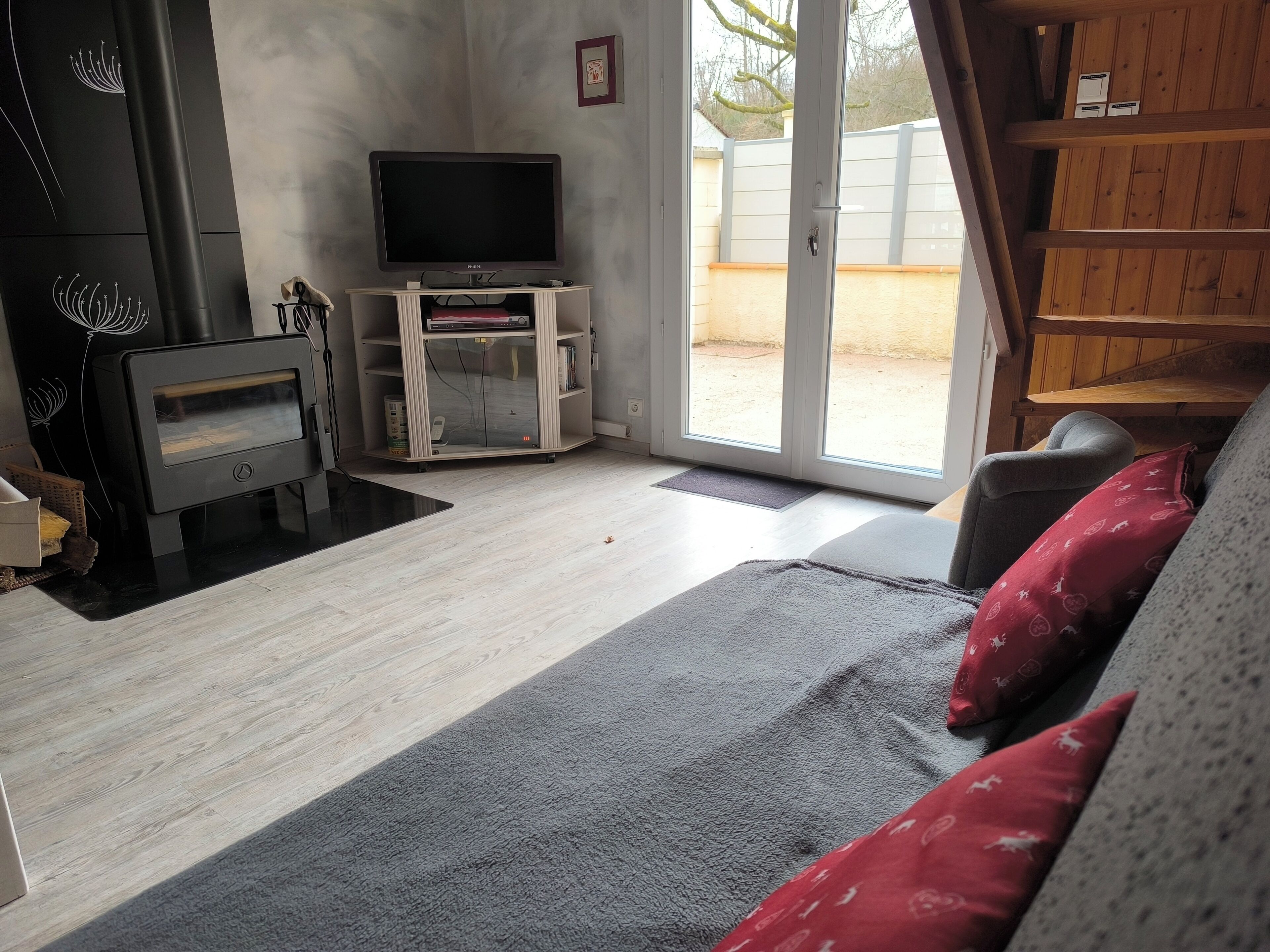 Chalet ***  Bord Du Lac Barque, Piscine, Animaux, Lits Faits, Jardin Clos, Calme - Cantal