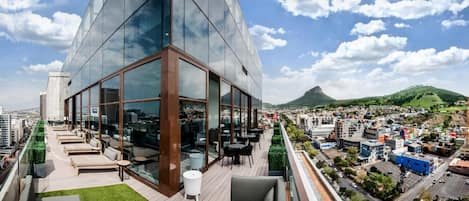 Terraço no piso superior