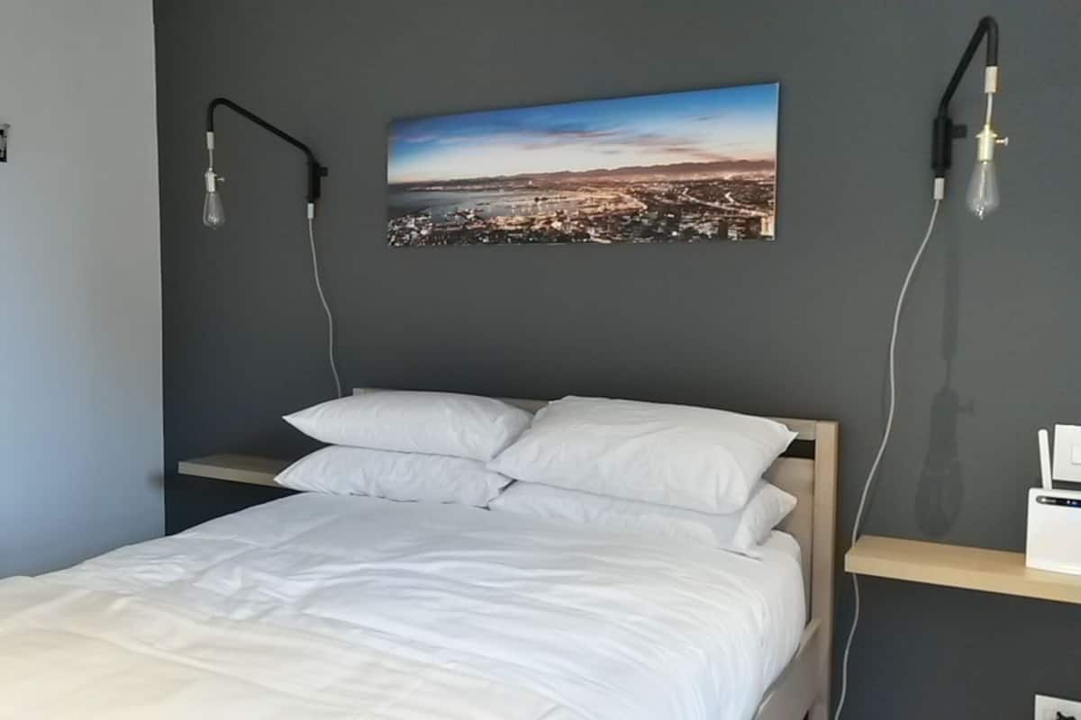 Apartamento, 2 quartos (M404) | Cofres nos quartos, escrivaninha, ferros/tábuas de passar roupa