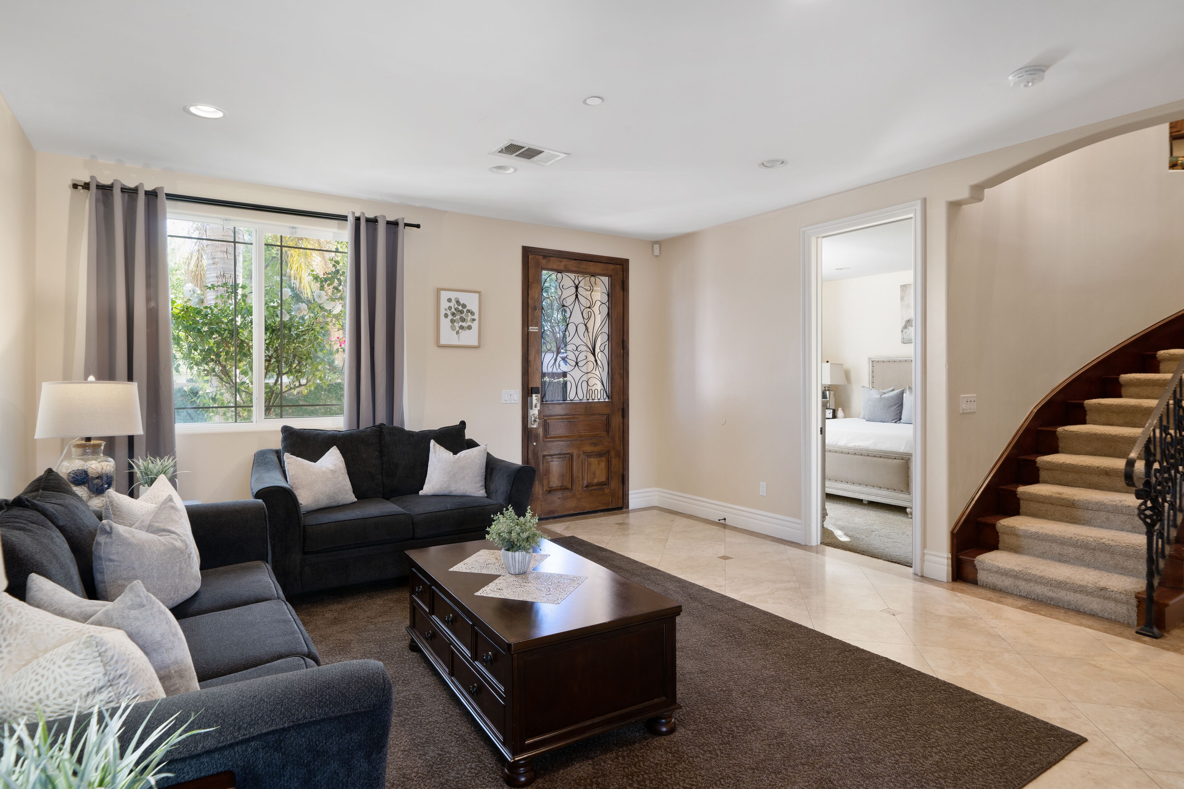 22 Party Houses To Rent For One Night In Los Angeles - | Trip101