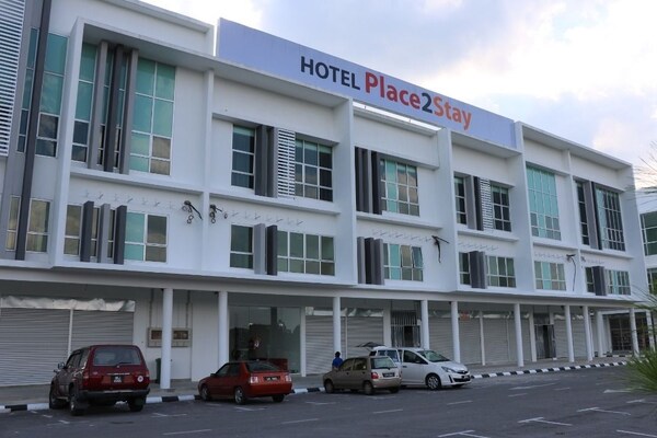 Place2stay Campus Hub - Kuching