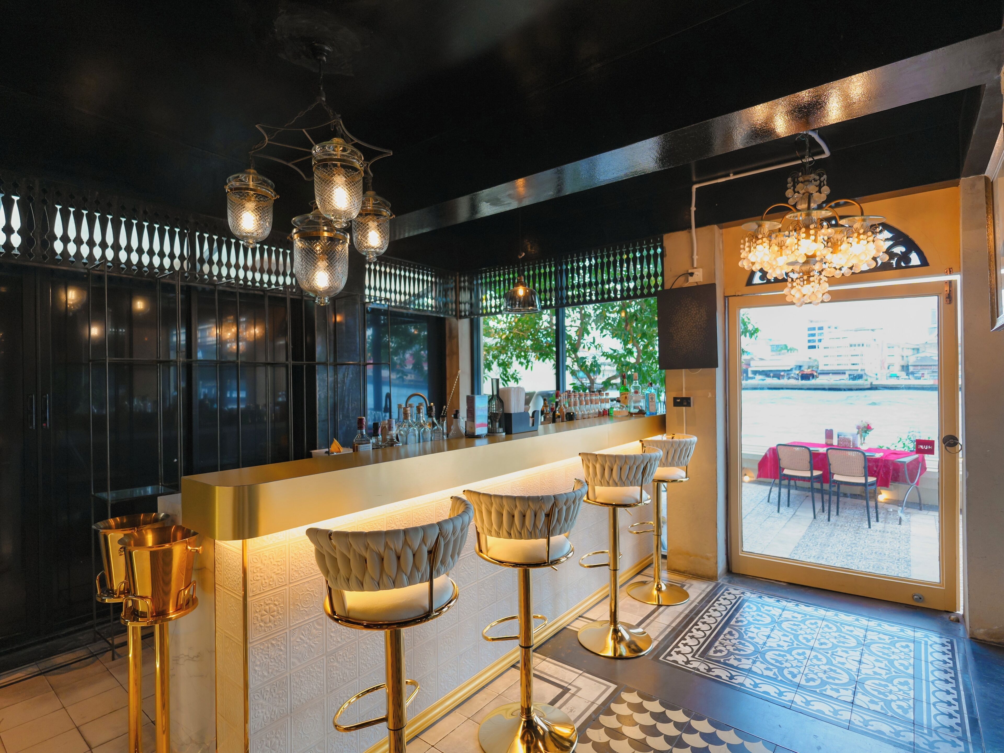 Bar (no alojamento)