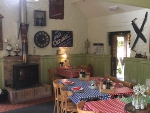 Quarto Twin, casa de banho anexa (Famous Five) | Diversos
