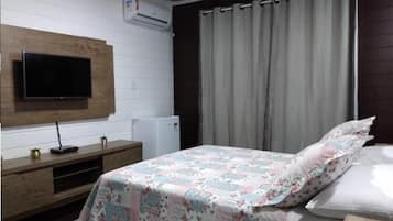 Frigobar, Wi-Fi de cortesia, roupa de cama