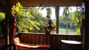 Standard Room with Garden View | Terraço/pátio interior