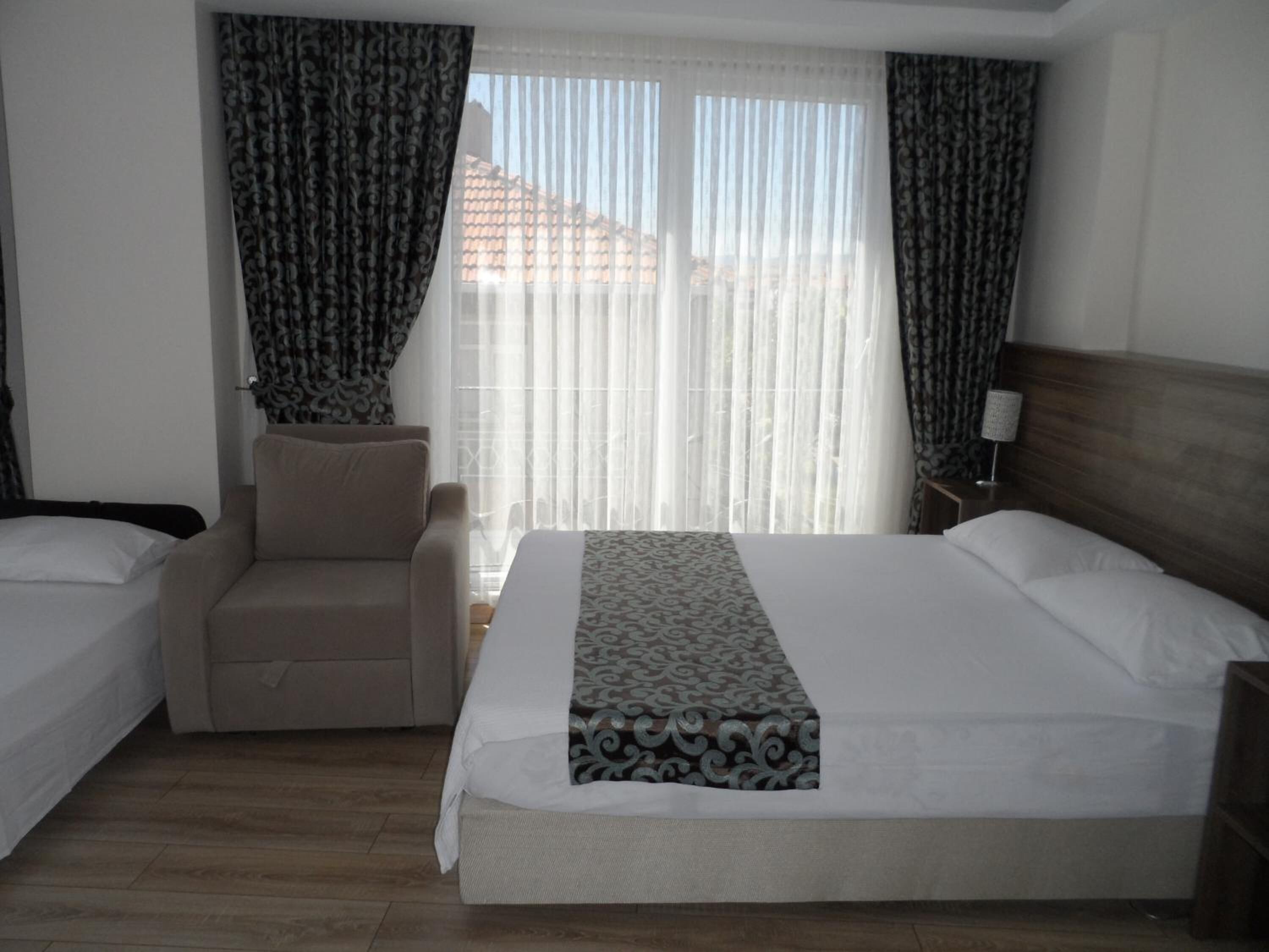 Roupa de alta qualidade, minibar, quartos insonorizados 