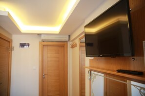 Quarto Duplo ou Twin Standard | Minibar, cofre no quarto, quartos insonorizados, Wi-fi grátis 