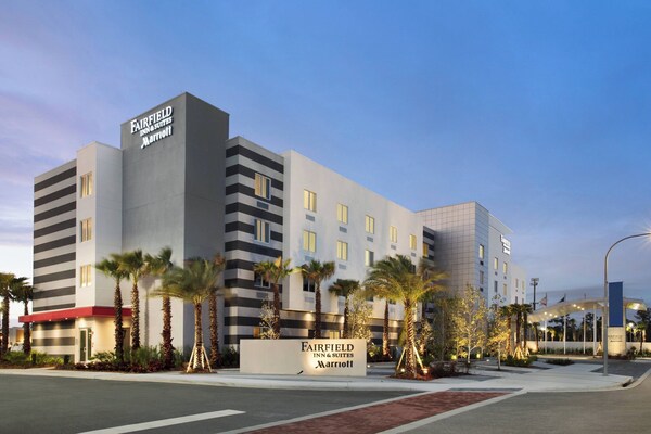 Fairfield Inn & Suites By Marriott Daytona Beach Speedway/airport - Port Orange, FL