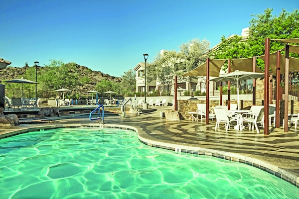 2 piscinas externas