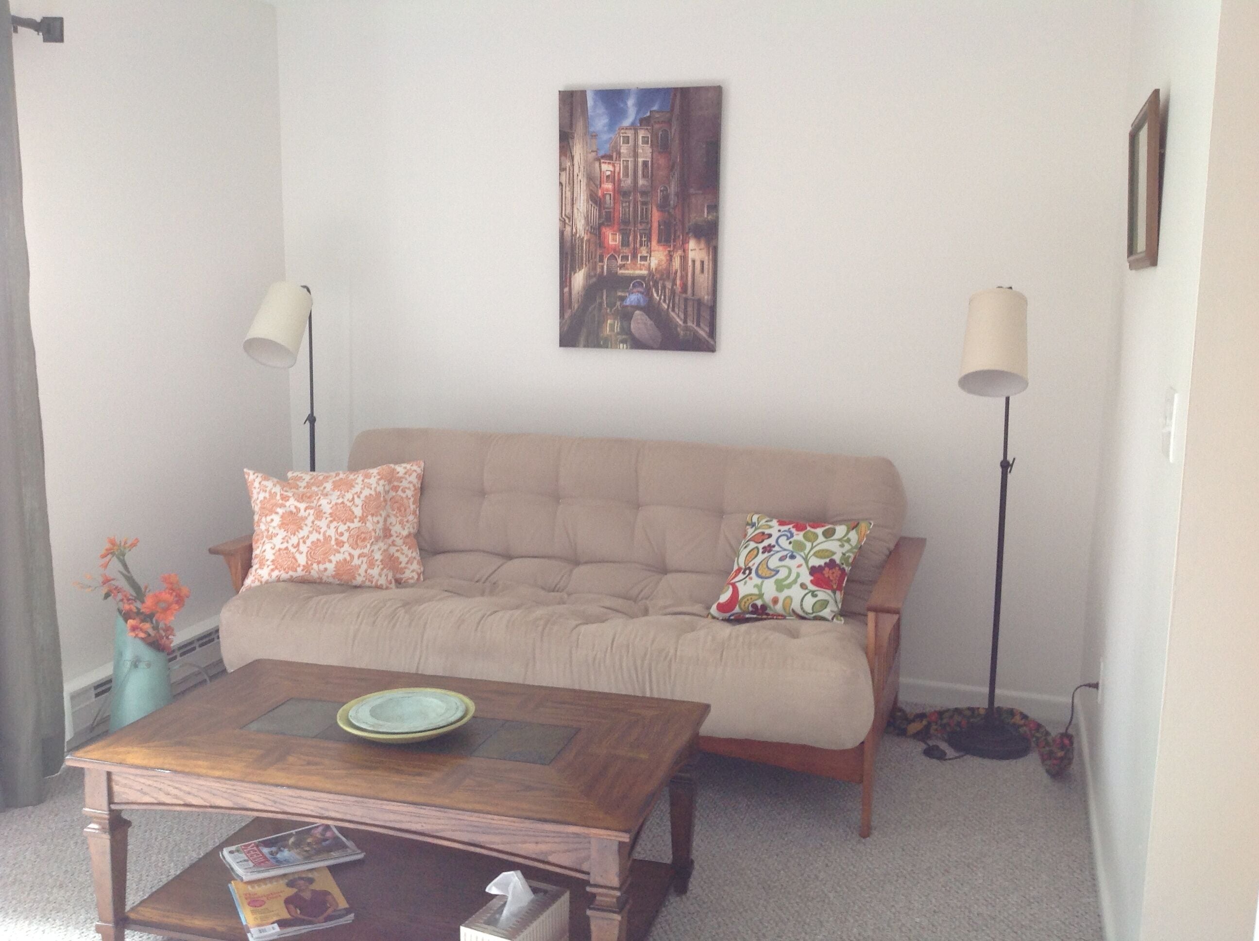 2 Bedroom Renovated Townehouse, #5 , Beautifully Decorated At Garfield House - Monterey, MA