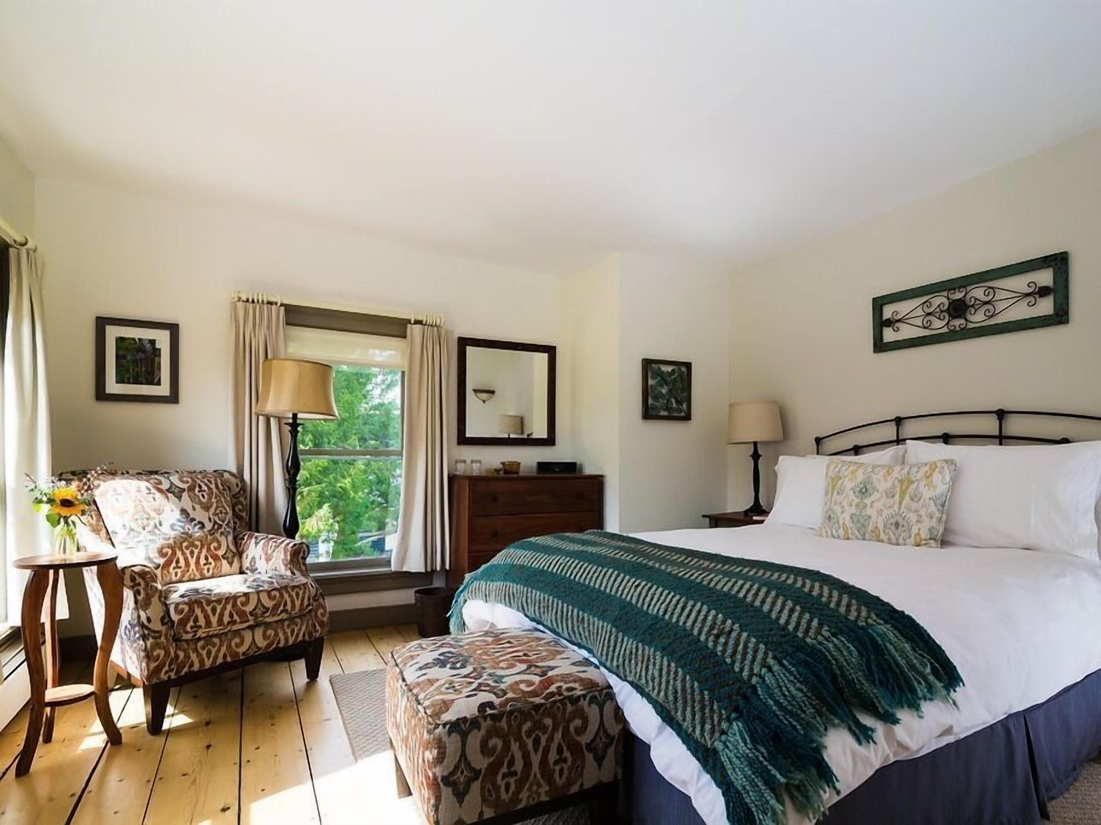 Quarto Duplo Comfort, casa de banho partilhada, vista para a montanha (Pine Room)