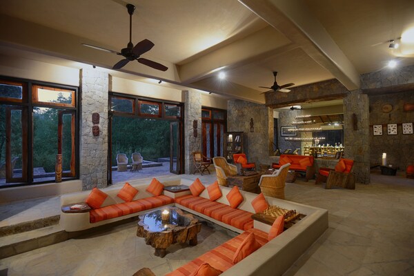 Pugdundee Safaris - Kanha Earth Lodge - Chhattisgarh