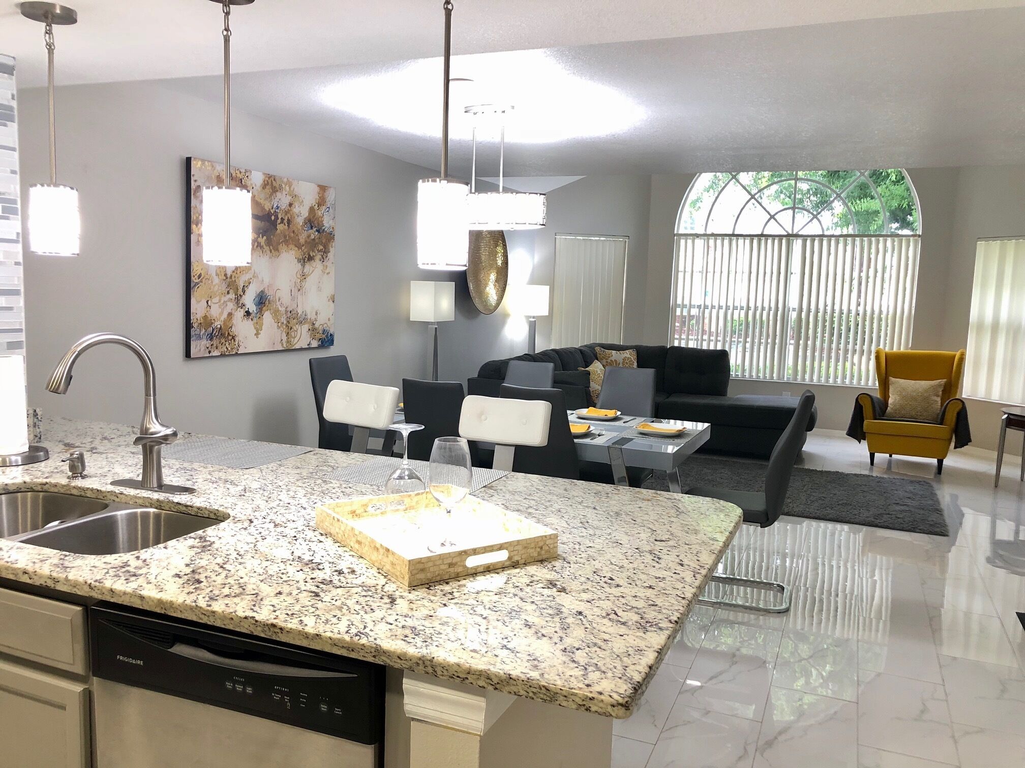 Just Remodeled!! 3br/2br Chic Villa Near Disney Unit A - Kissimmee