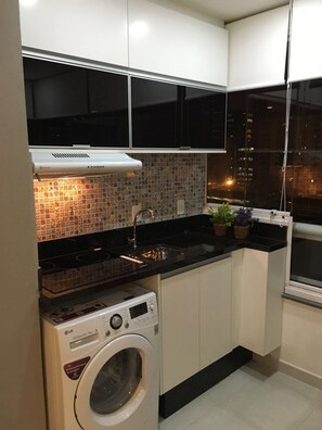 Estúdio | Cozinha privada | Um frigorífico, um micro-ondas, um forno, uma cafeteira/bule