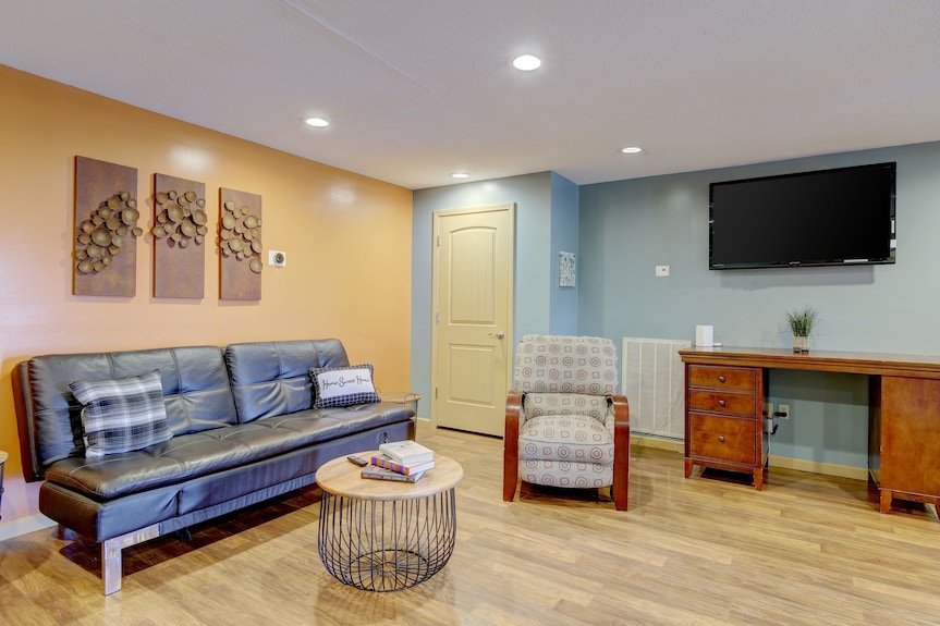 Luxury European Style Executive Large Apartment A Near Sevierville - Tennessee