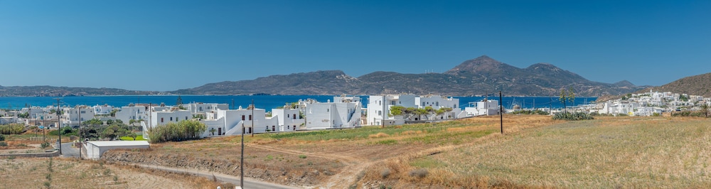 Elea Milos - Milos
