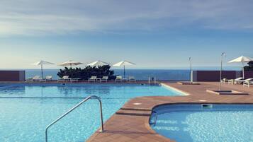 Piscina exterior sazonal