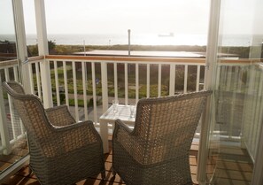 Quarto Clássico com Cama de Casal, vista para o oceano | Alpendre