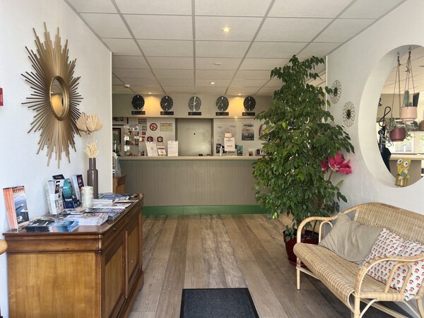 Contact Hôtel Marseille Aubagne - Marseille