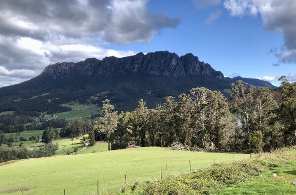 Manna Hill Farm - Tasmania