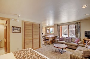 Estúdio | Wi-Fi de cortesia, roupa de cama