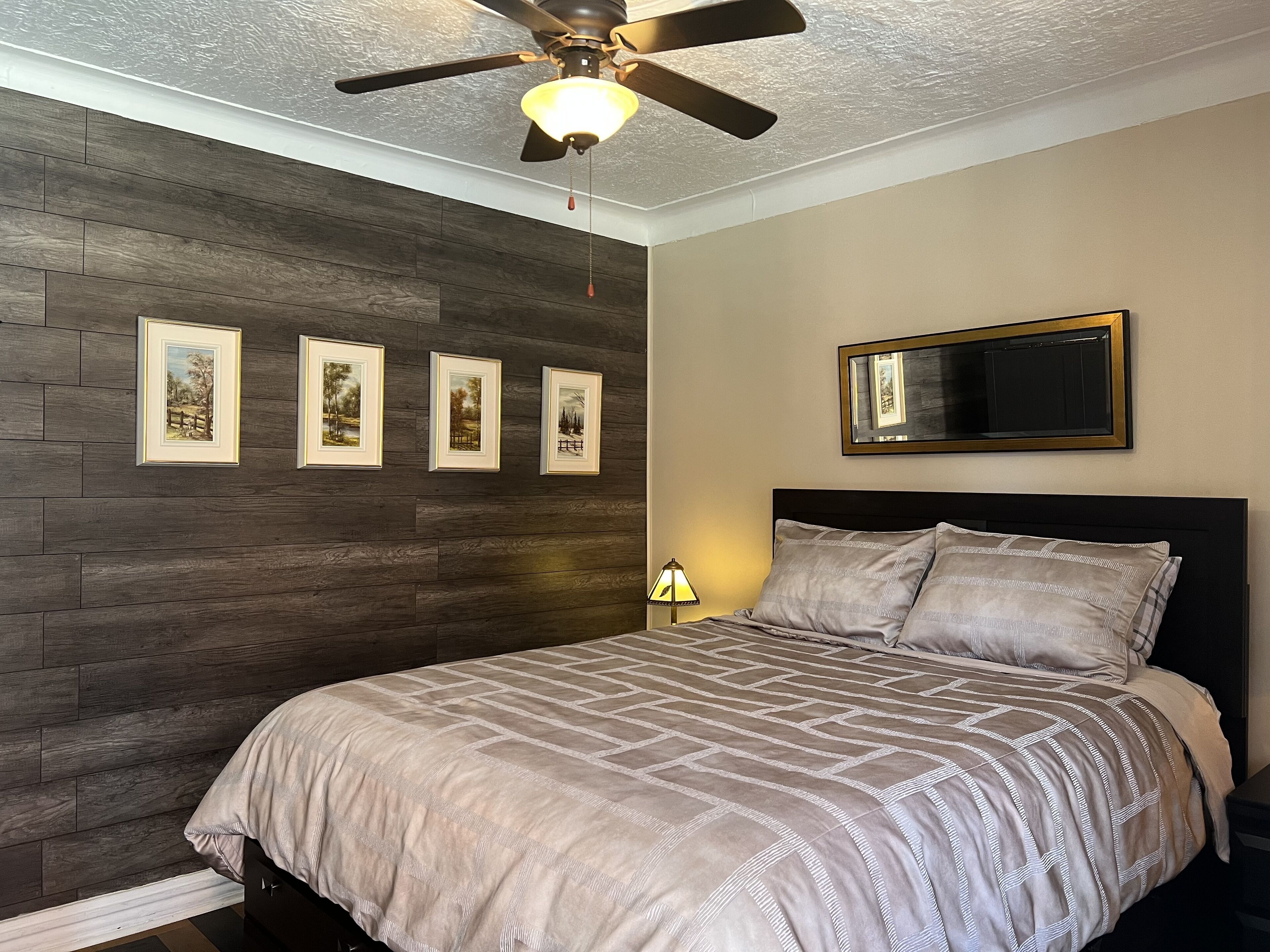 3bd Wifi Air Conditioning Parking Free 5 Minutes Walk From Frontenac Metro - Laval