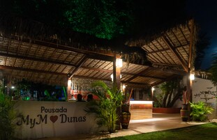 Fachada do alojamento (tarde/noite)