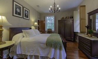 Quarto luxo, 1 quarto, vista para o parque | 1 quarto, roupas de cama premium, escrivaninha