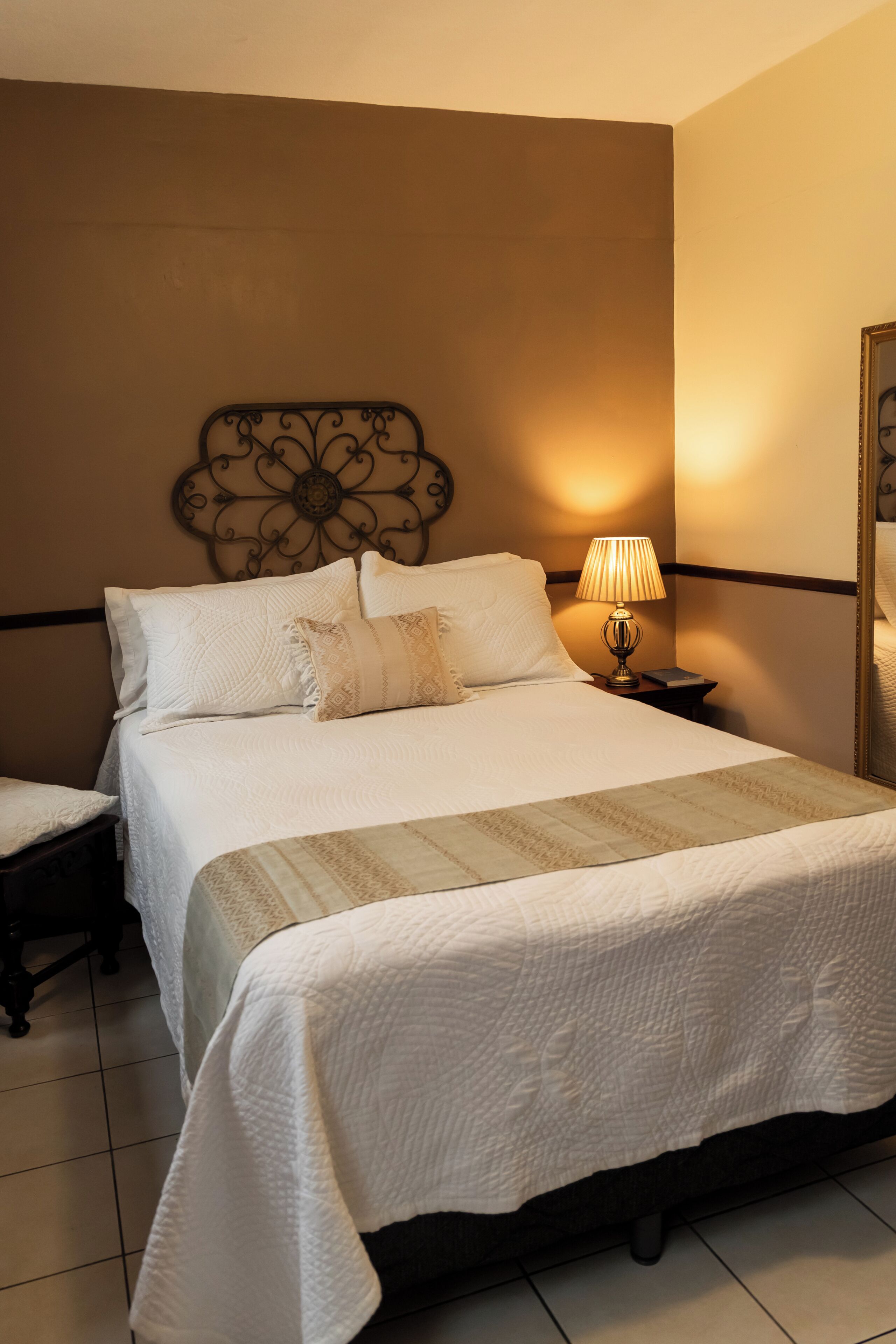 Quarto Individual Standard, 1 cama individual, casa de banho privativa | Secretária, ferro/tábua de engomar, berços/camas para crianças grátis 