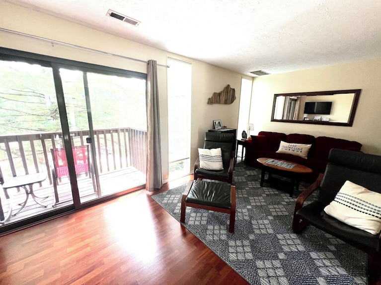 Apple Valley Resortlake Cumberland Condo Closest To Wolf Creek Dam & Park!️ - Kentucky