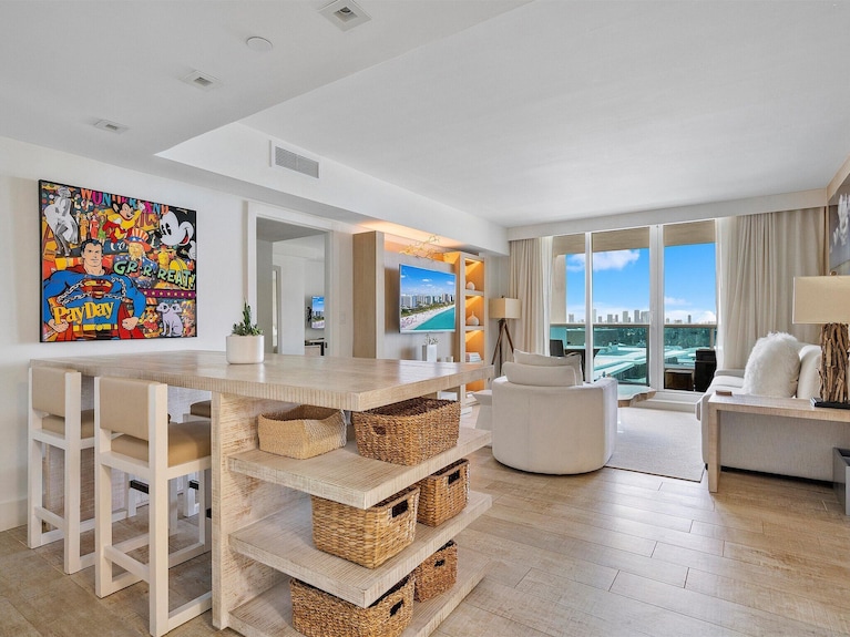 **Luxueux! Condo-hôtel 5 * 2/2 Sur La Plage à South Beach, Unité 1145 - Miami Beach, FL