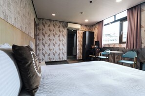 Quarto Duplo Deluxe | Cortinas/cortinados opacos, quartos insonorizados 