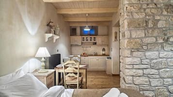 Apartamento, no piso térreo | 1 quarto, frigobar, escrivaninha, quartos à prova de som