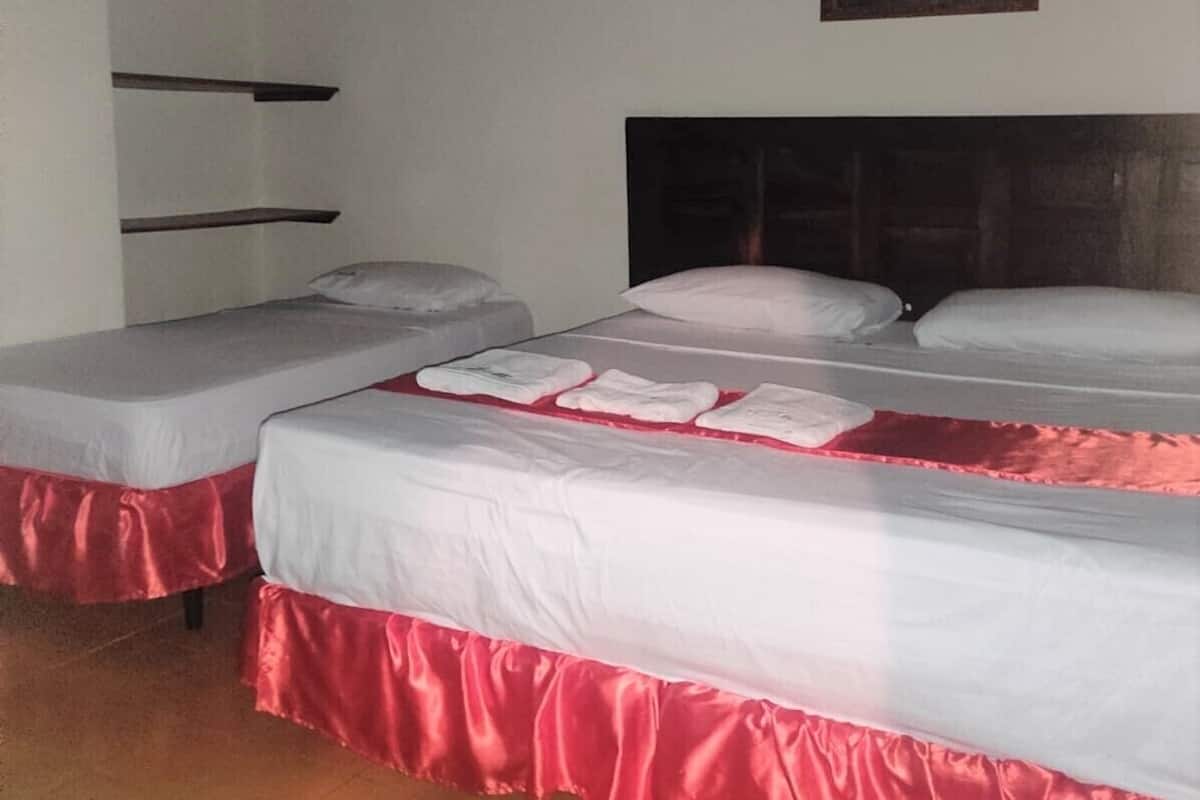 Wi-fi grátis, roupa de cama fornecida
