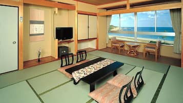 Quarto tradicional, para não fumantes, vista para o mar (Japanese Style) | Cofres nos quartos, ferros/tábuas de passar roupa, roupa de cama